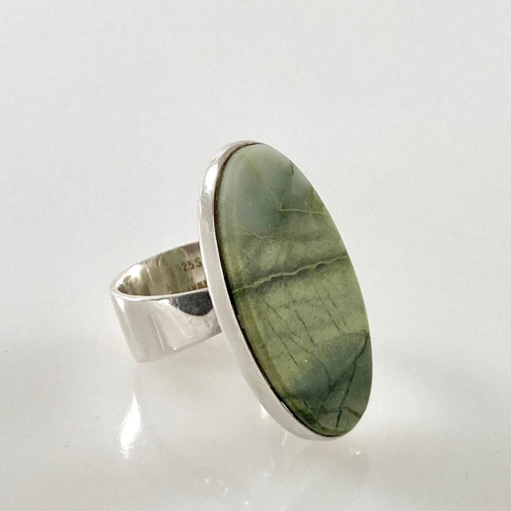 Fab mod sterling silver ring with a set stone