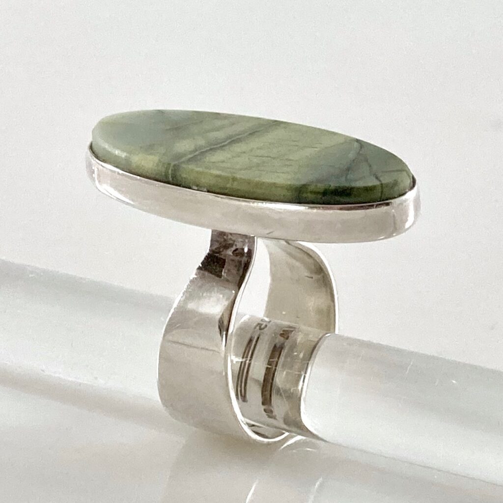 Fab mod sterling silver ring with a set stone